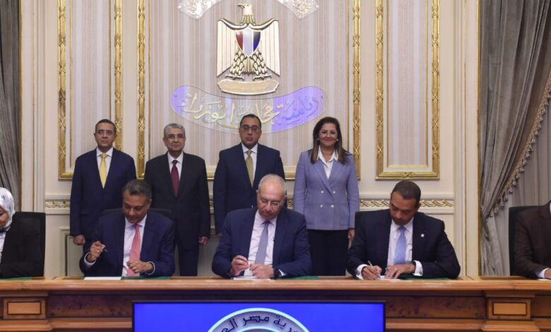رئيس الوزراء يشهد التوقيع على مذكرة تفاهم لإقامة مصنع لإنتاج الهيدروجين